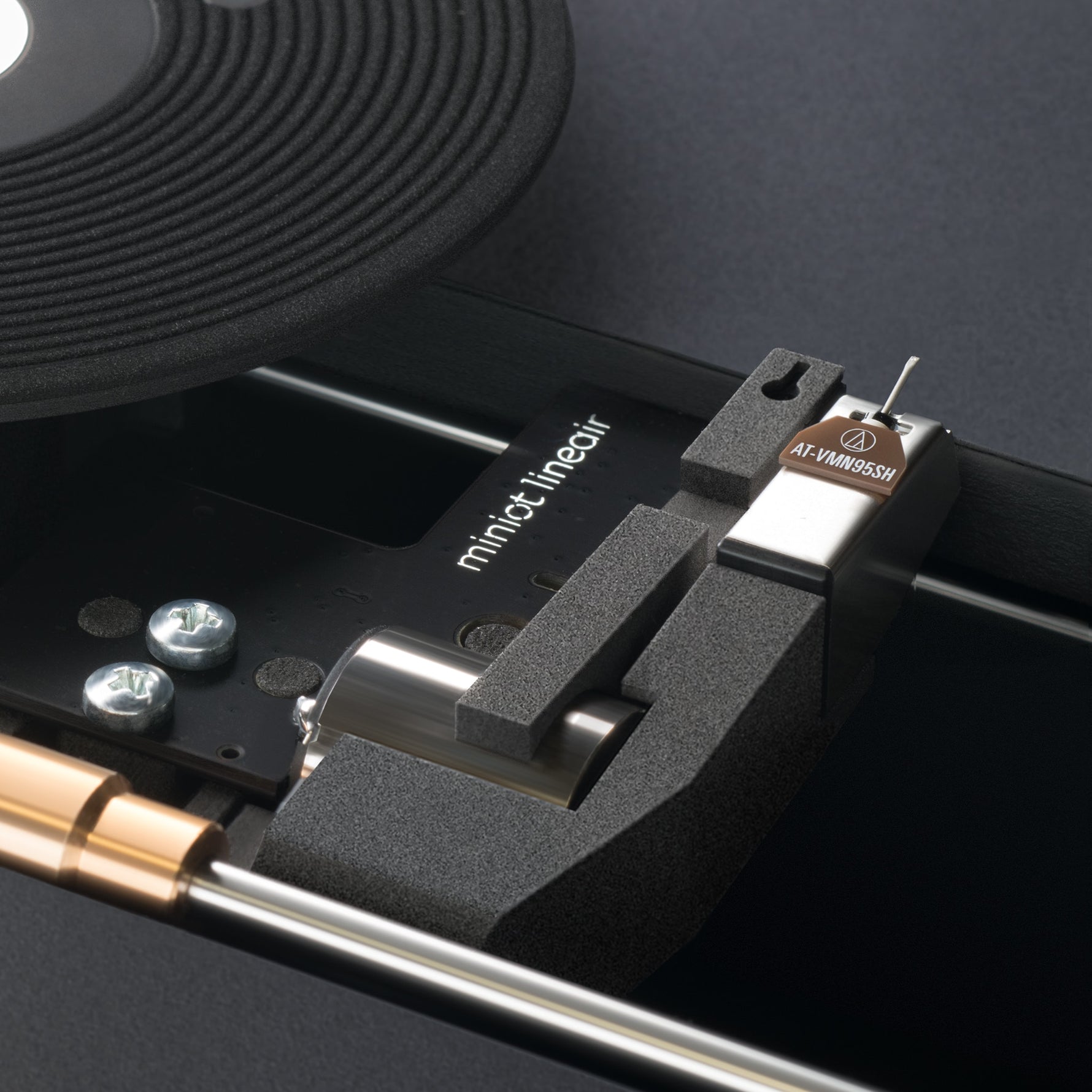 Black Wheel – Miniot bv