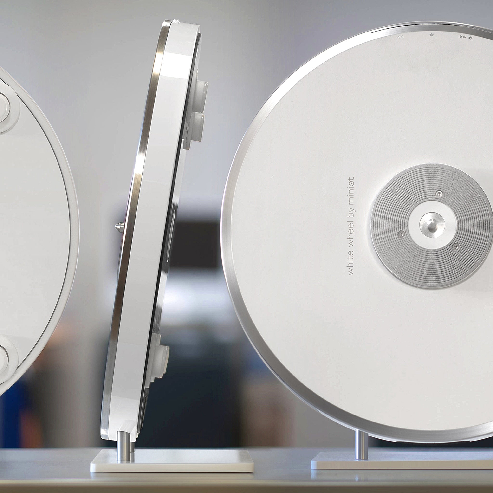 White Wheel – Miniot bv